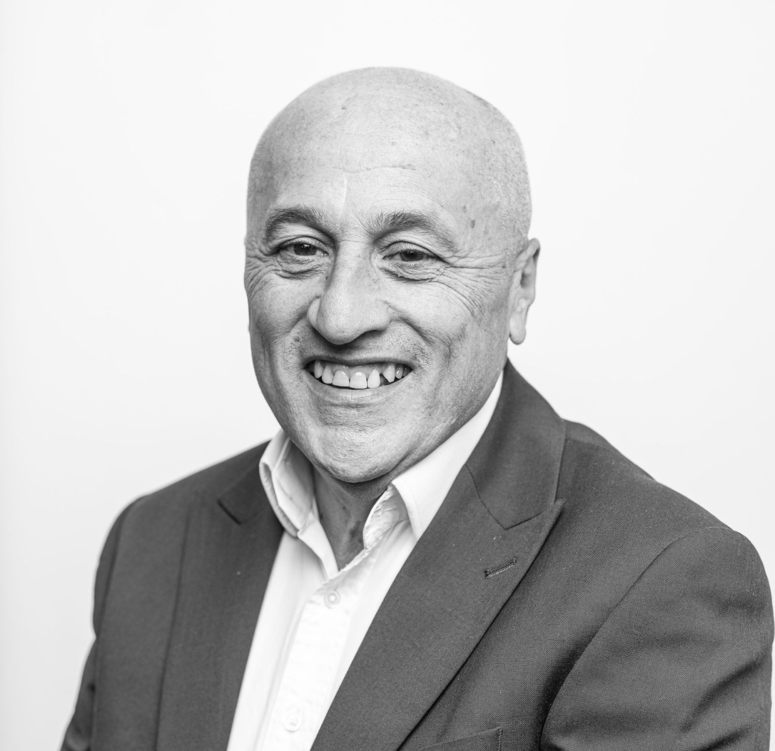 Leadership Team • InvestAcc Group